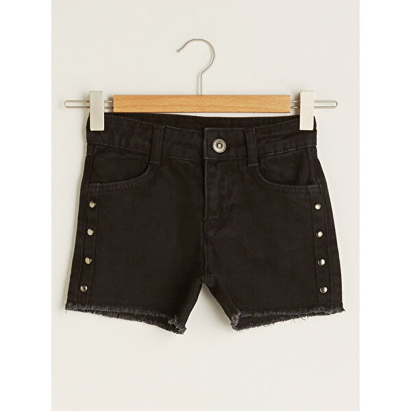 Pamuklu Metal Aplike Detaylı Kız Çocuk Jean Şort Pamuklu Metal Aplike Detaylı Kız Çocuk Jean Şort