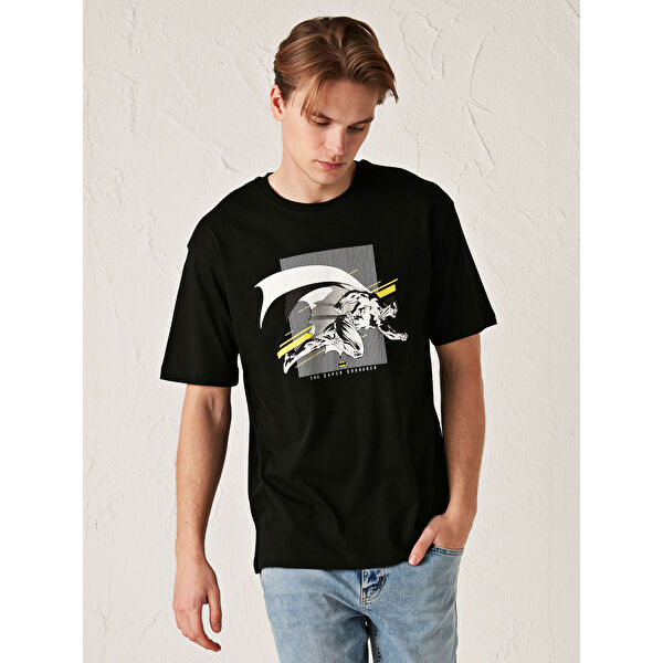 LCW CASUAL Bisiklet Yaka Kısa Kollu Batman Baskılı Penye Erkek Tişört LCW CASUAL Bisiklet Yaka Kısa Kollu Batman Baskılı Penye Erkek Tişört