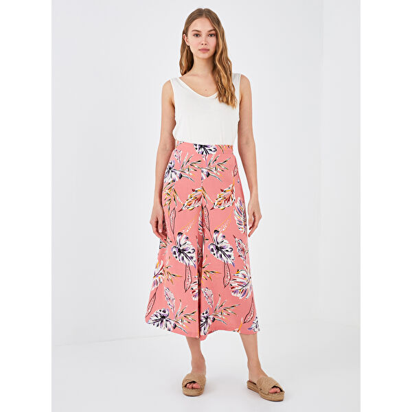 LCW CASUAL Beli Lastikli Baskılı Geniş Paça Poplin Kadın Capri LCW CASUAL Beli Lastikli Baskılı Geniş Paça Poplin Kadın Capri