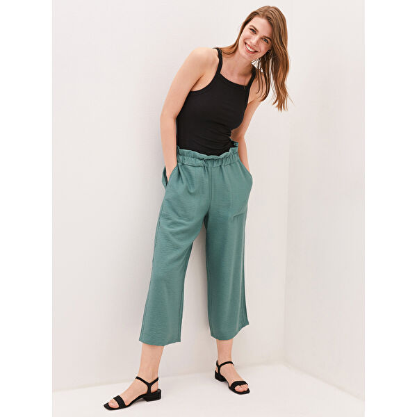 LCW BASIC Yüksek Bel Geniş Paça Kadın Capri LCW BASIC Yüksek Bel Geniş Paça Kadın Capri