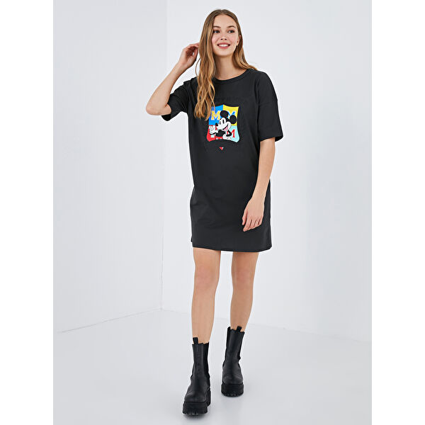Bisiklet Yaka Mickey Mouse Baskılı Kısa Kollu Pamuklu Kadın Elbise Bisiklet Yaka Mickey Mouse Baskılı Kısa Kollu Pamuklu Kadın Elbise