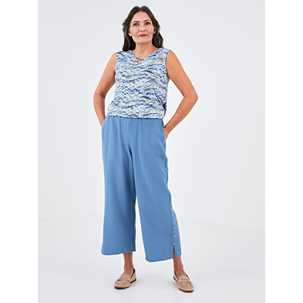 LCW GRACE Beli Lastikli Düz Cep Detaylı Kadın Capri LCW GRACE Beli Lastikli Düz Cep Detaylı Kadın Capri