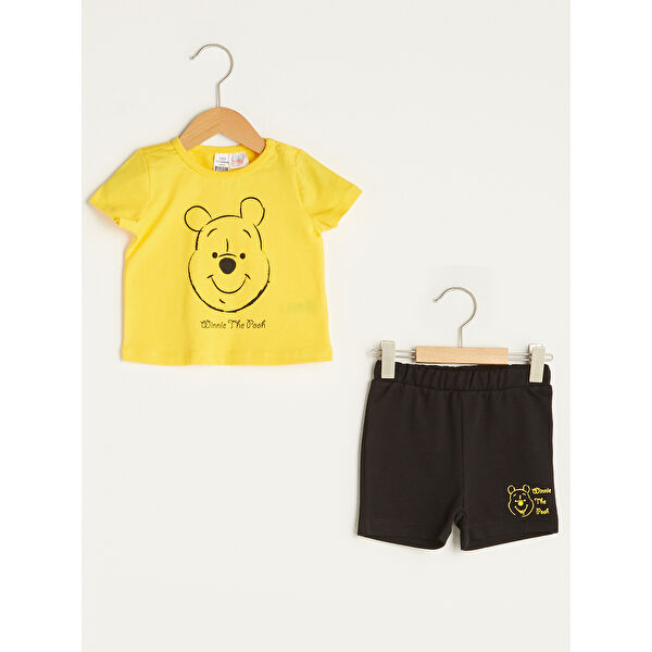 Bisiklet Yaka Kısa Kollu Winnie the Pooh Baskılı Pamuklu Erkek Bebek Tişört ve Şort 2'li Takım Bisiklet Yaka Kısa Kollu Winnie the Pooh Baskılı Pamuklu Erkek Bebek Tişört ve Şort 2'li Takım