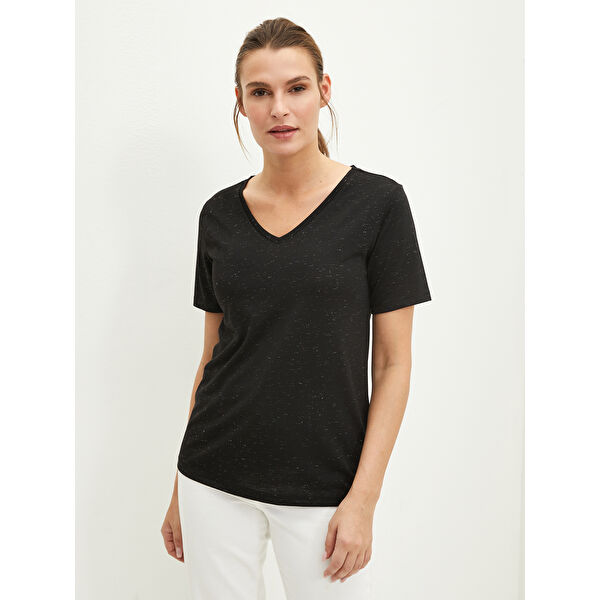 V Yaka Kendinden Desenli Kısa Kollu Kadın Tişört