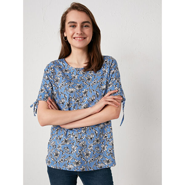 LCW GRACE Bisiklet Yaka Çiçek Baskılı Kısa Kollu Pamuklu Kadın Tişört