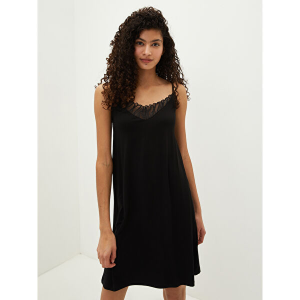 LCW DREAM V Yaka Askılı Dantel Detaylı Viskon Kadın Gecelik LCW DREAM V Yaka Askılı Dantel Detaylı Viskon Kadın Gecelik