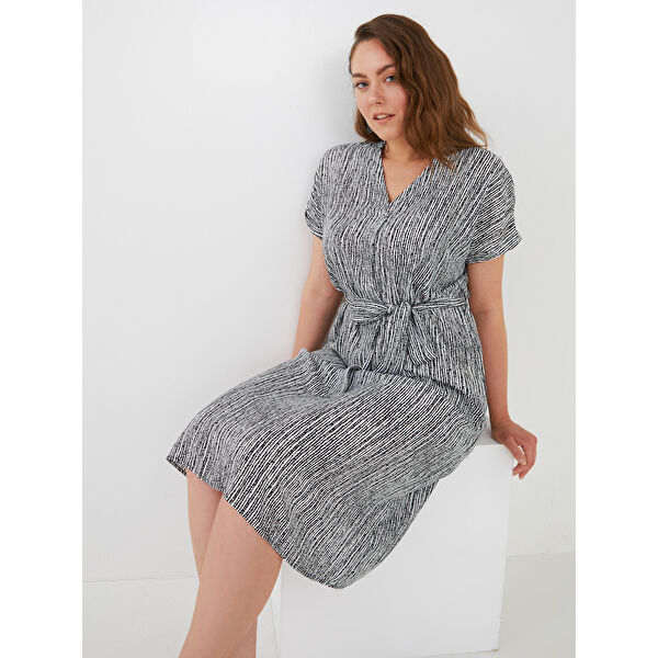 LCW CLASSIC Kaçık Yaka Desenli Beli Kuşaklı Kısa Kollu Viskon Kadın Elbise