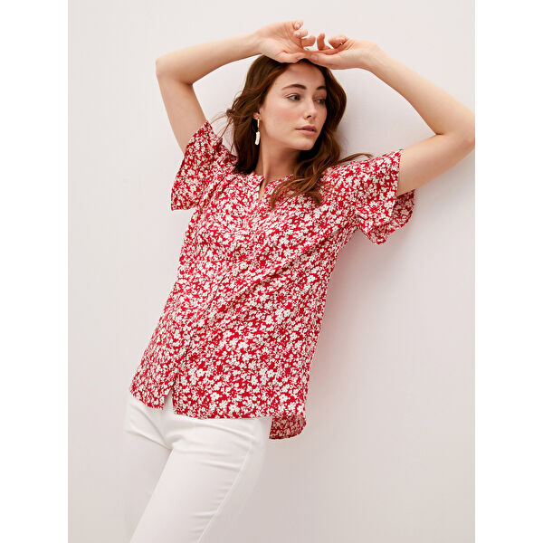 LCW CLASSIC Kaçık Yaka Desenli Kısa Kollu Viskon Kadın Gömlek