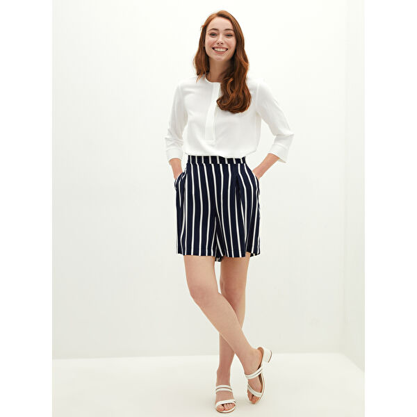 LCW BASIC Beli Lastikli Çizgili Cep Detaylı Viskon Kadın Şort