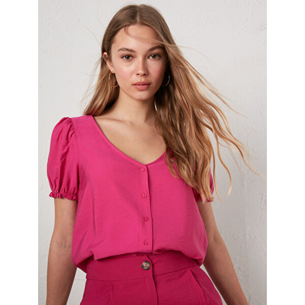 LCW VISION V Yaka Düz Kısa Kollu Crop Kadın Bluz LCW VISION V Yaka Düz Kısa Kollu Crop Kadın Bluz