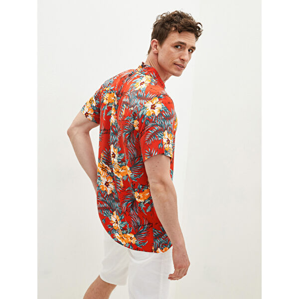 LCW CASUAL Regular Fit Kısa Kollu Poplin Erkek Gömlek LCW CASUAL Regular Fit Kısa Kollu Poplin Erkek Gömlek