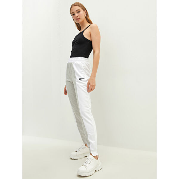 LCW CASUAL Beli Lastikli Renk Bloklu Cep Detaylı Kadın Eşofman Altı LCW CASUAL Beli Lastikli Renk Bloklu Cep Detaylı Kadın Eşofman Altı
