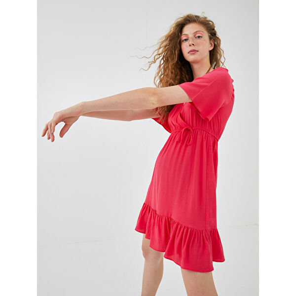 XSIDE V Yaka Düz Belden Oturtmalı Kısa Kollu Viskon Kadın Elbise XSIDE V Yaka Düz Belden Oturtmalı Kısa Kollu Viskon Kadın Elbise