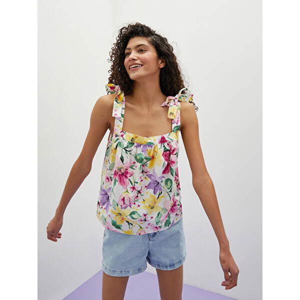 LCW CASUAL Kare Yaka Askılı Çiçekli Poplin Kadın Bluz LCW CASUAL Kare Yaka Askılı Çiçekli Poplin Kadın Bluz