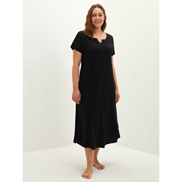 Kaçık Yaka Düz Kısa Kollu Büyük Beden Kadın Gecelik Kaçık Yaka Düz Kısa Kollu Büyük Beden Kadın Gecelik