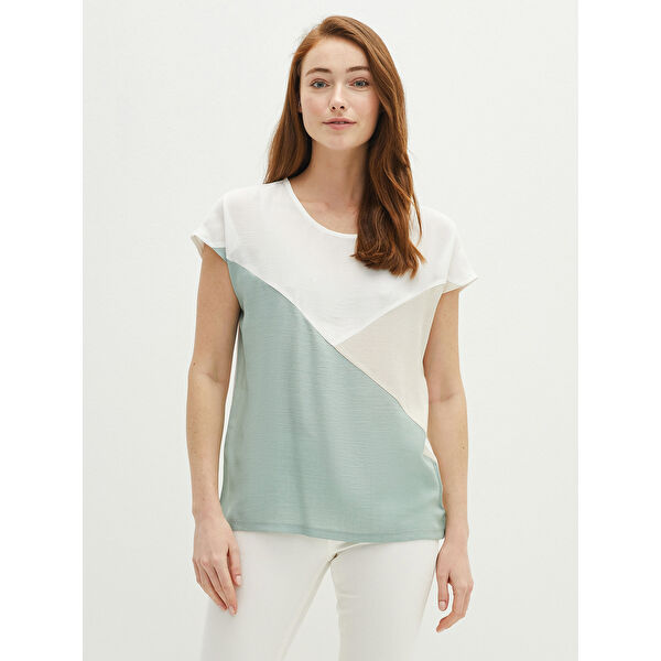 LCW CLASSIC Bisiklet Yaka Renk Bloklu Kısa Kollu Kadın Tişört