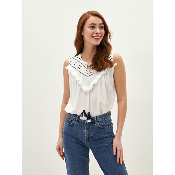 LCW CLASSIC Bağlamalı Yaka Nakışlı Kolsuz Krinkle Kumaş Kadın Bluz