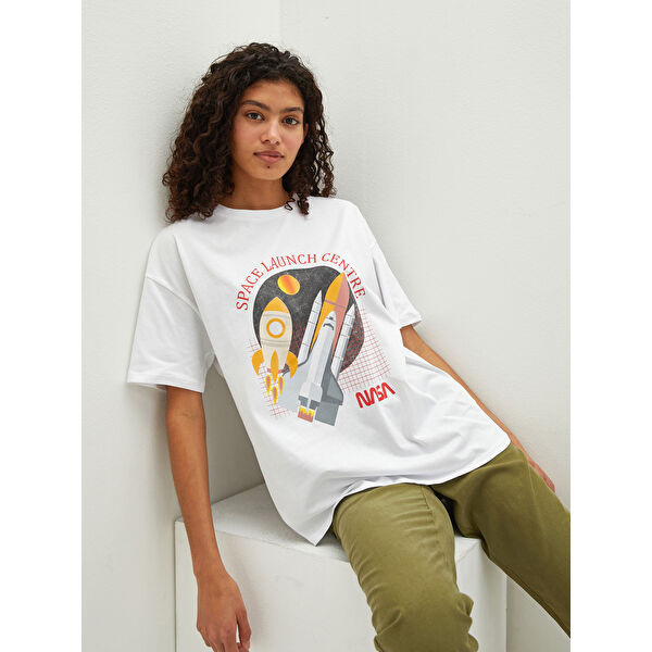 Bisiklet Yaka Nasa Baskılı Kısa Kollu Kadın Tişört