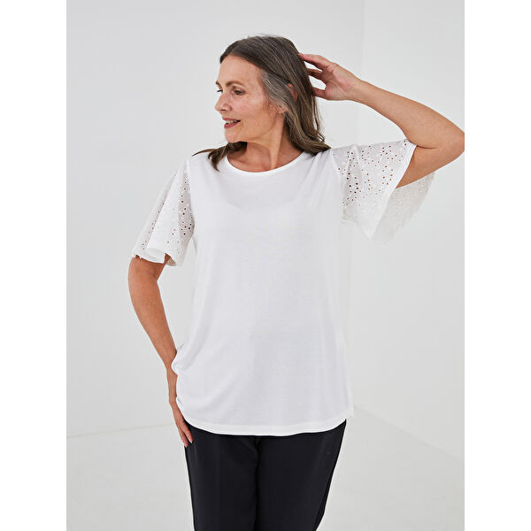 LCW GRACE Bisiklet Yaka Nakışlı Kısa Kollu Krep Kumaş Kadın Bluz