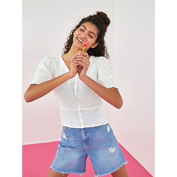 LCW CASUAL V Yaka Desenli Kısa Kollu Dobby Kumaş Kadın Bluz