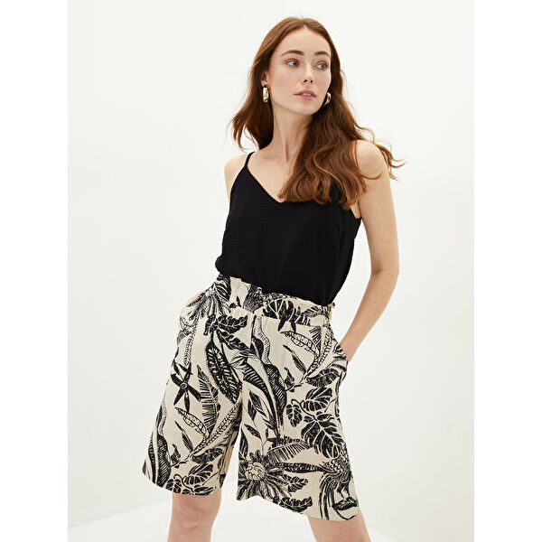 LCW BASIC Beli Lastikli Desenli Cep Detaylı Viskon Kadın Şort