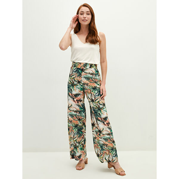 LCW BASIC MODEST Beli Lastikli Desenli Geniş Paça Viskon Kadın Pantolon LCW BASIC MODEST Beli Lastikli Desenli Geniş Paça Viskon Kadın Pantolon