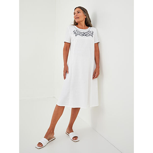 LCW GRACE Bisiklet Yaka Nakışlı Kısa Kollu A Kesim Kadın Elbise