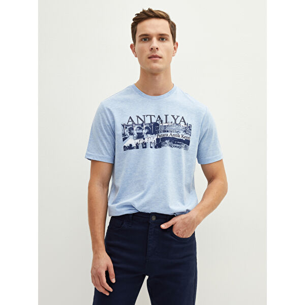 LCW CLASSIC Bisiklet Yaka Kısa Kollu Antalya Baskılı Penye Erkek Tişört LCW CLASSIC Bisiklet Yaka Kısa Kollu Antalya Baskılı Penye Erkek Tişört