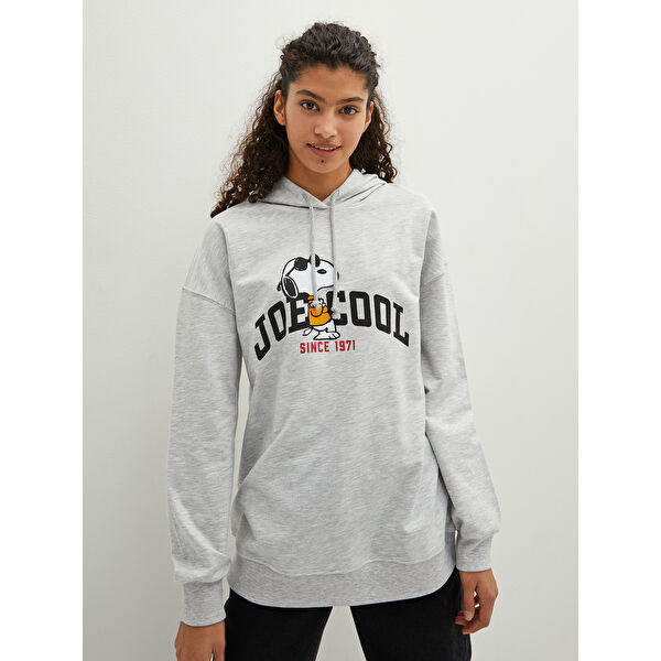 LCW CASUAL Kapüşon Yaka Snoopy Baskılı Uzun Kollu Kadın Sweatshirt LCW CASUAL Kapüşon Yaka Snoopy Baskılı Uzun Kollu Kadın Sweatshirt