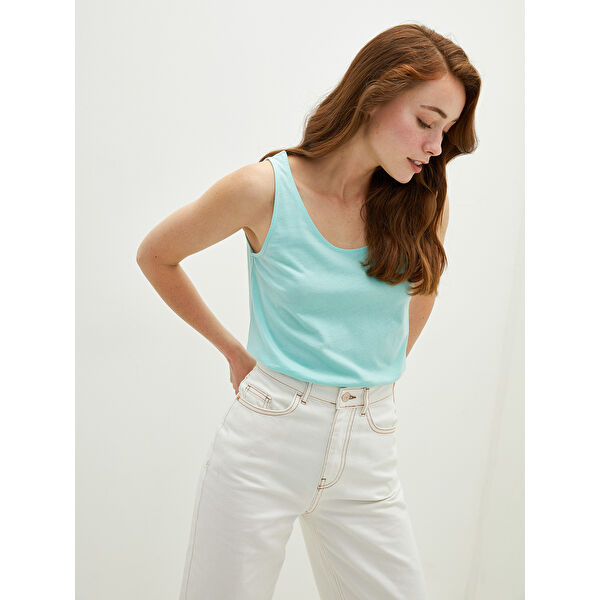 LCW BASIC U Yaka Kolsuz Düz Pamuklu Kadın Atlet LCW BASIC U Yaka Kolsuz Düz Pamuklu Kadın Atlet