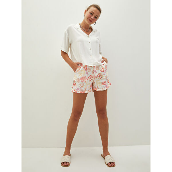 Rahat Kalıp Desenli Cep Detaylı Viskon Kadın Bermuda Şort