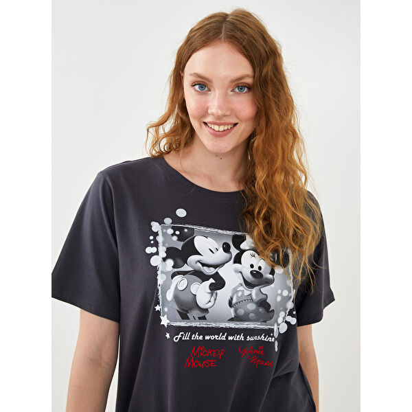 Büyük Beden Bisiklet Yaka Mickey Mouse Baskılı Kısa Kollu Pamuklu Kadın Tişört