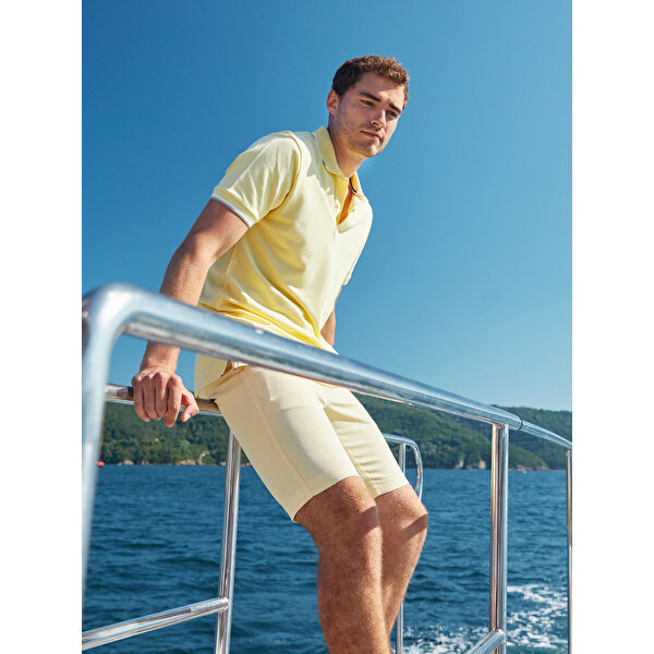 Standart Kalıp Bermuda Erkek Şort Standart Kalıp Bermuda Erkek Şort