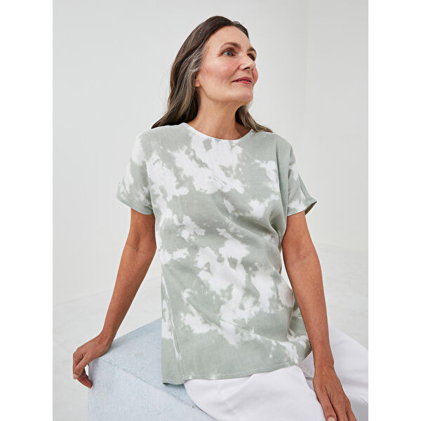 LCW GRACE Bisiklet Yaka Batik Desenli Kısa Kollu Kadın Bluz LCW GRACE Bisiklet Yaka Batik Desenli Kısa Kollu Kadın Bluz