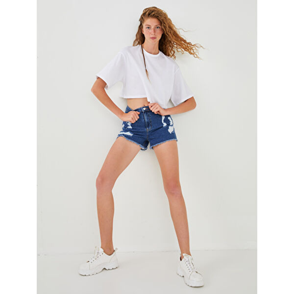 Standart Fit Cepli Yırtık Detaylı Kadın Jean Şort