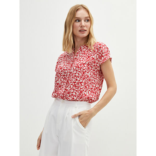 LCW CLASSIC Kaçık Yaka Çiçekli Kısa Kollu Viskon Kadın Gömlek