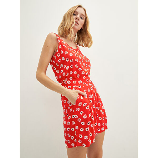 LCW BASIC Beli Lastikli Puantiyeli Bol Fit Cep Detaylı Viskon Kadın Şort LCW BASIC Beli Lastikli Puantiyeli Bol Fit Cep Detaylı Viskon Kadın Şort