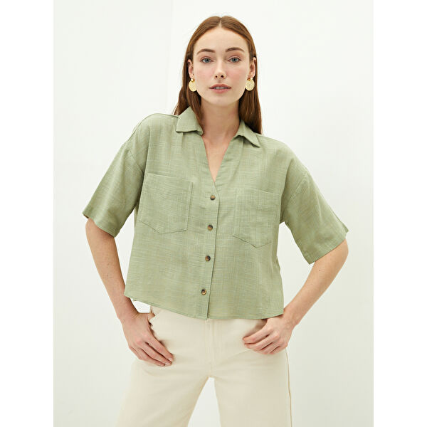 LCW VISION Önden Düğme Kapamalı Cep Detaylı Kısa Kollu Keten Görünümlü Crop Kadın Gömlek LCW VISION Önden Düğme Kapamalı Cep Detaylı Kısa Kollu Keten Görünümlü Crop Kadın Gömlek