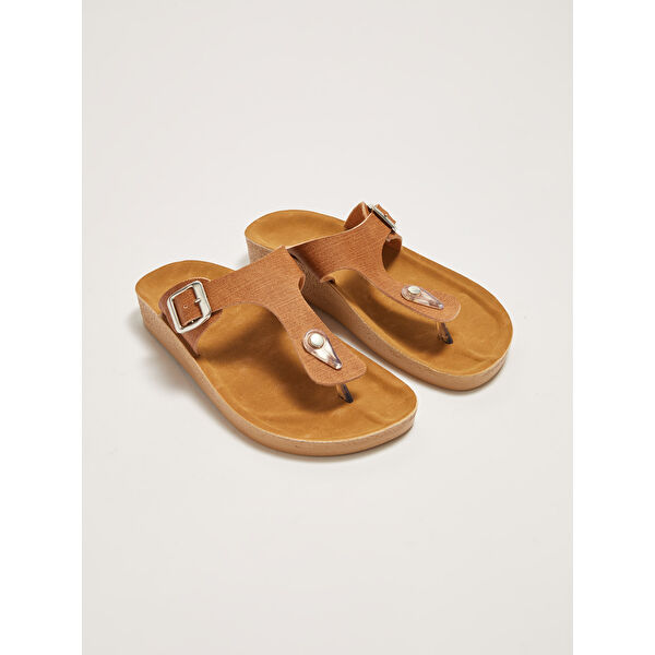 Toka Detaylı Parmak Arası Kadın Terlik