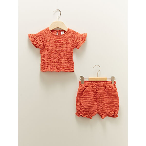Bisiklet Yaka Kendinden Desenli Kısa Kollu Pamuklu Kız Bebek Bluz ve Şort 2'li Takım Bisiklet Yaka Kendinden Desenli Kısa Kollu Pamuklu Kız Bebek Bluz ve Şort 2'li Takım