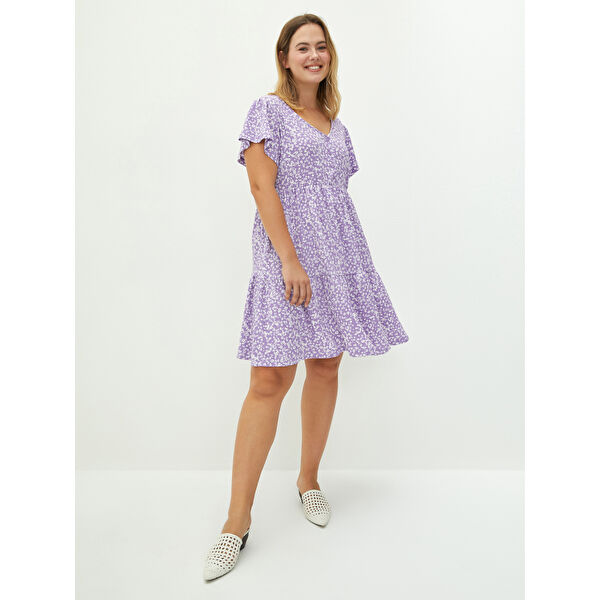 Büyük Beden V Yaka Çiçekli Kısa Kollu Düğme Detaylı Kadın Elbise Büyük Beden V Yaka Çiçekli Kısa Kollu Düğme Detaylı Kadın Elbise