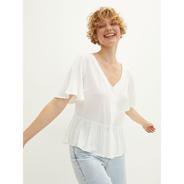 LCW CASUAL V Yaka Düz Kısa Kollu Krinkle Kumaş Kadın Bluz LCW CASUAL V Yaka Düz Kısa Kollu Krinkle Kumaş Kadın Bluz