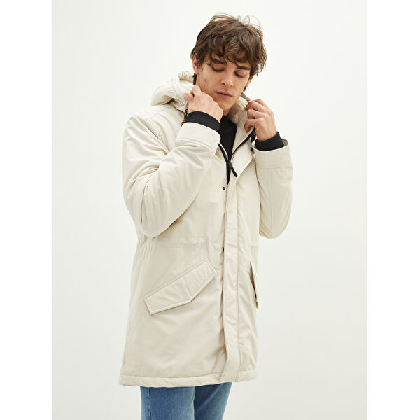 Standart Kalıp Kapüşonlu Erkek Parka Standart Kalıp Kapüşonlu Erkek Parka