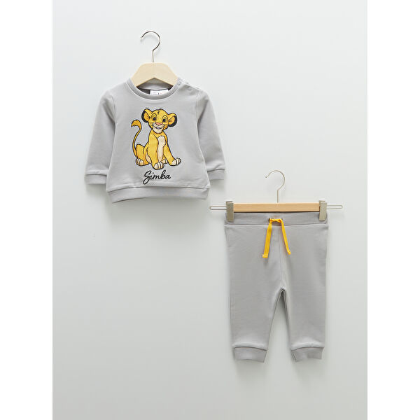 Bisiklet Yaka Uzun Kollu Aslan Kral Baskılı Erkek Bebek Sweatshirt ve Pantolon 2'li Takım Bisiklet Yaka Uzun Kollu Aslan Kral Baskılı Erkek Bebek Sweatshirt ve Pantolon 2'li Takım