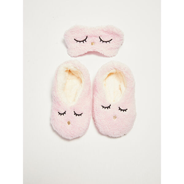 Nakış Detaylı Kız Çocuk Ev Çorabı ve Uyku Maskesi