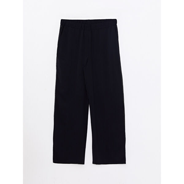 Beli Lastikli Standart Fit Düz Kadın Pantolon Beli Lastikli Standart Fit Düz Kadın Pantolon