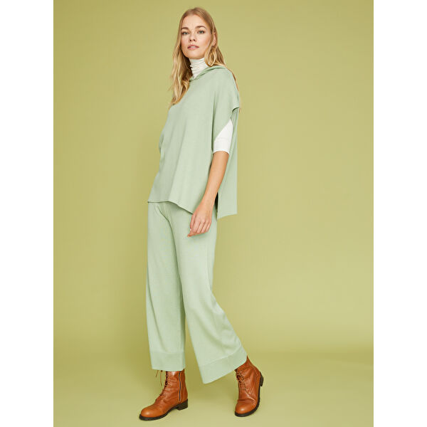 Beli lastikli Düz Geniş Paça Kadın Triko Pantolon Beli lastikli Düz Geniş Paça Kadın Triko Pantolon