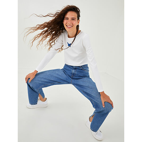 Bisiklet Yaka Kelebek Nakışlı Uzun Kollu Kadın Kazak Bisiklet Yaka Kelebek Nakışlı Uzun Kollu Kadın Kazak