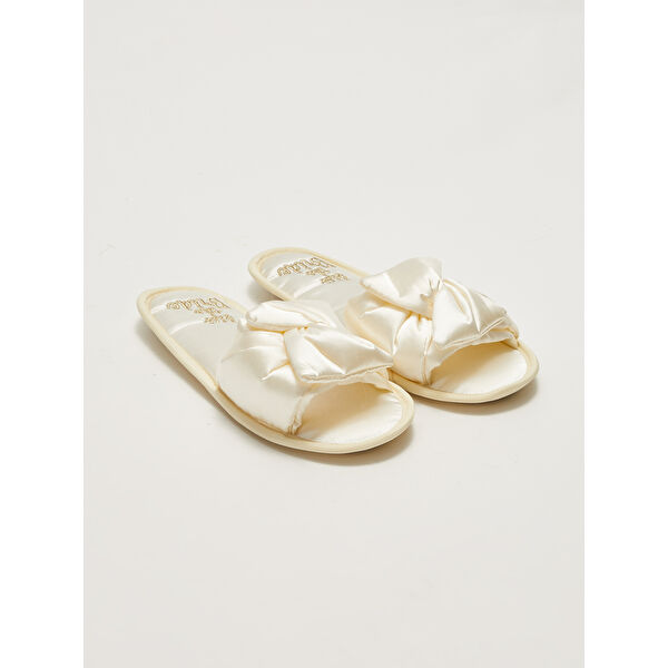 Nakış Detaylı Tek Bantlı Kadın Ev Terliği