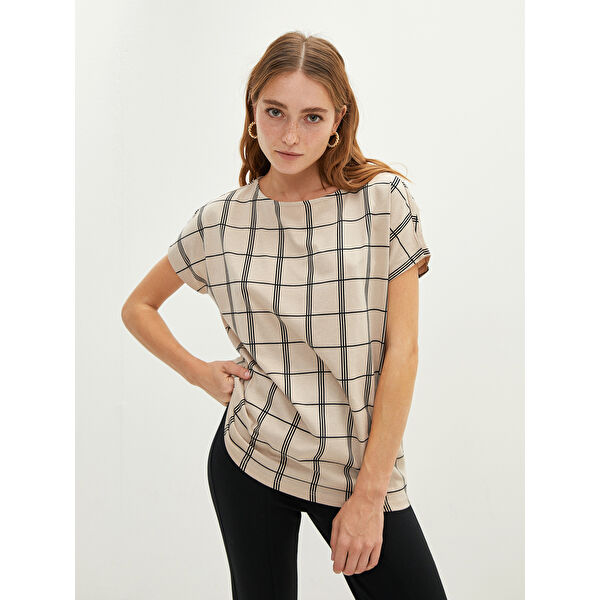 Bisiklet Yaka Desenli Kısa Kollu Pamuklu Kadın Tişört